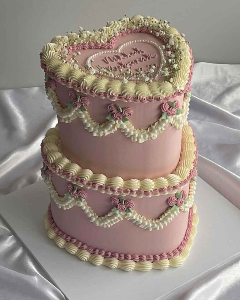 Bolos de Aniversário Femininos (Simples & Modernos) - Mulher Além da Mãe