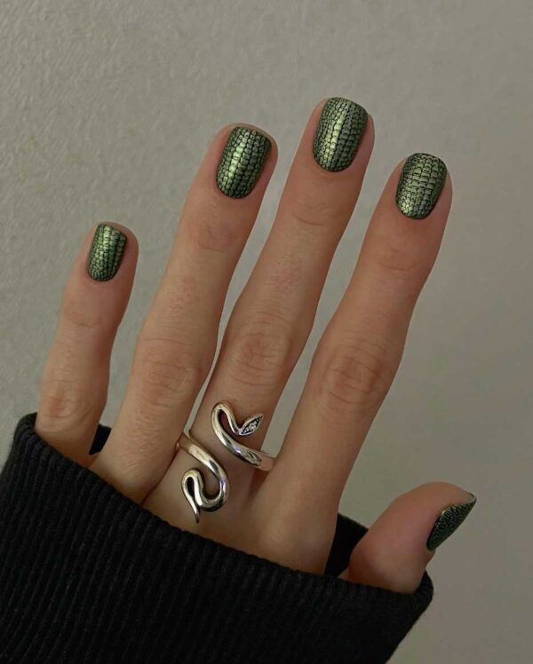 Ideias de Unhas Decoradas Verdes para uma Manicure Natural & Chique ...